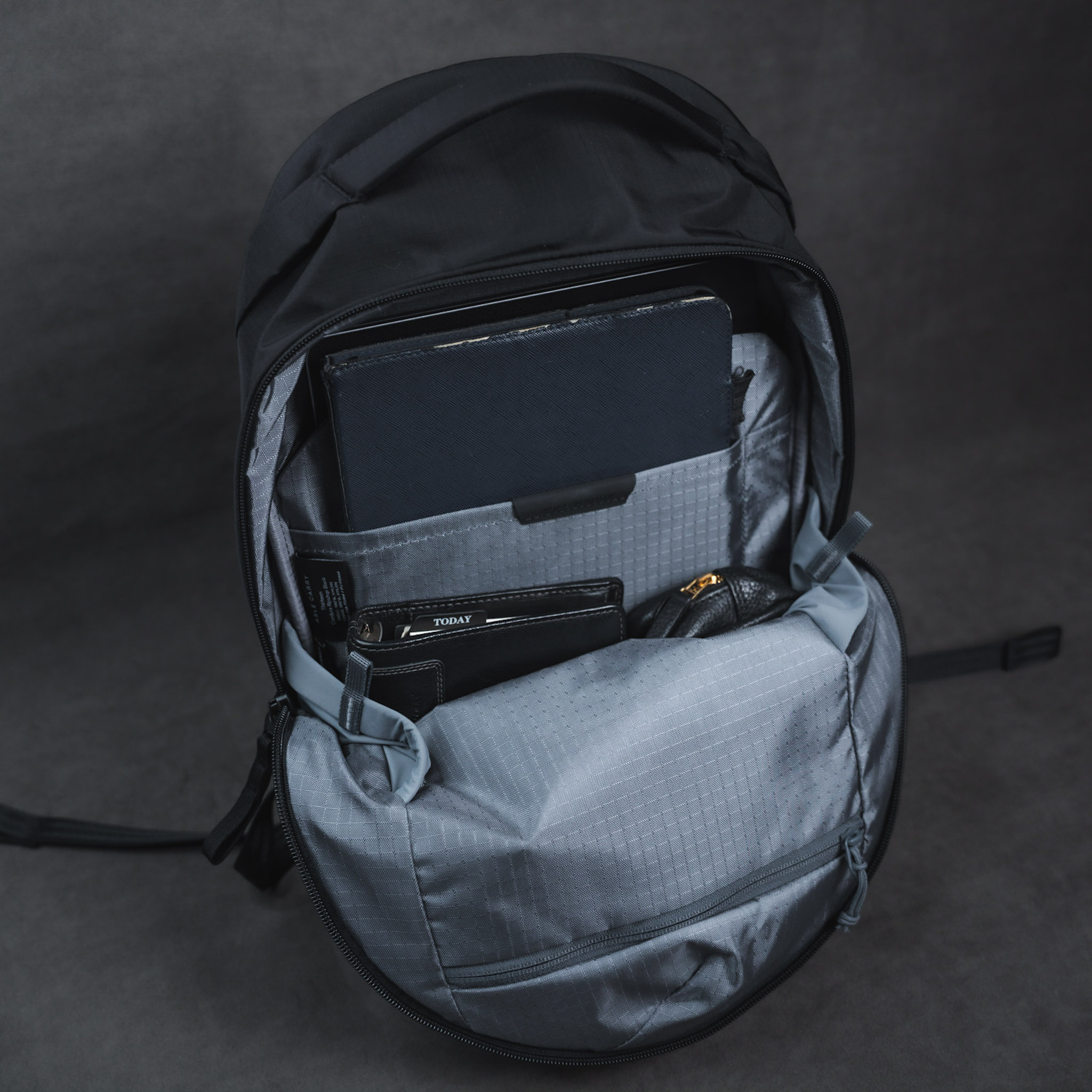 【全モデルレビュー】ABLE CARRYのバックパックを全種類比べつつ用途別のおすすめを解説！ | MoNomad