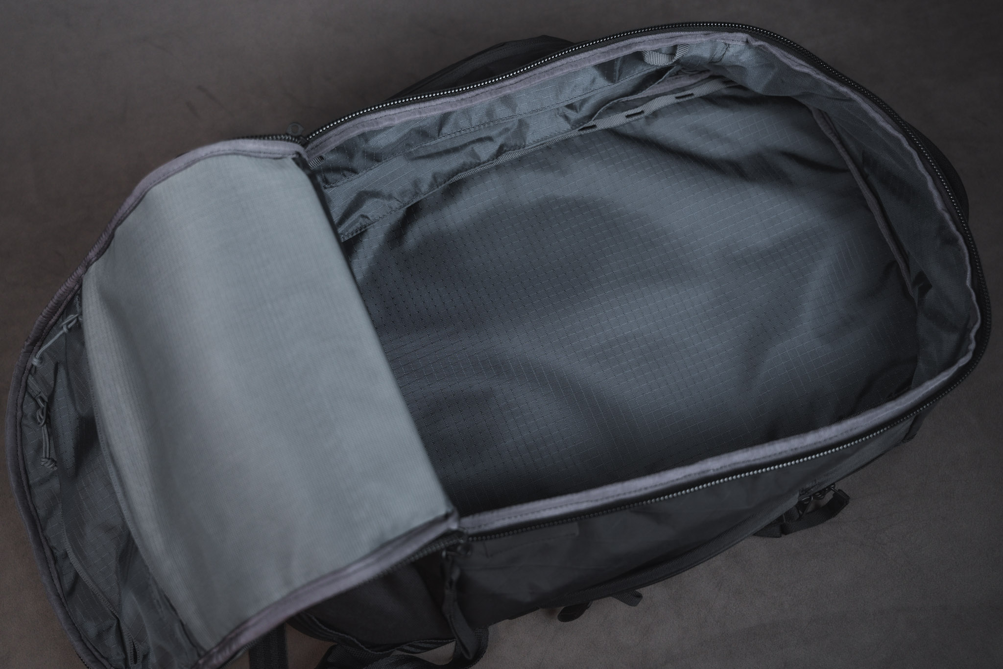 ABLE CARRY Max Backpack 自分なりのMAXを追求できる究極のバックパックをレビュー！ | MoNomad